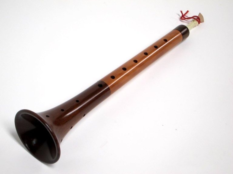 Paying the Piper: A Quick Look at the Shawm, or Folk Oboe – Aerik Arkadian
